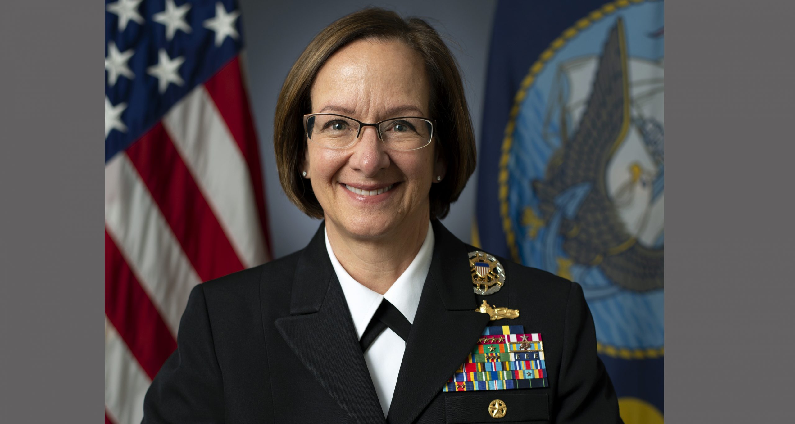 अमेरिकी इतिहासमा पहिलो पटक एक महिलाले नौसेनाको नेतृत्व गर्ने – Dcnepal